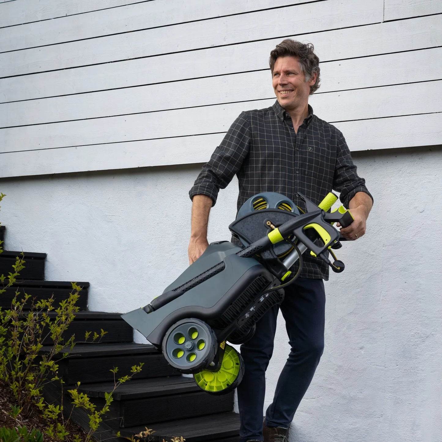 AVA Evolution P80 Pressure Washer w/ Large Attachments Kit